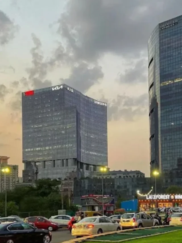 Explore 10 Best Places to Visit in Gurugram - Visit The Globe