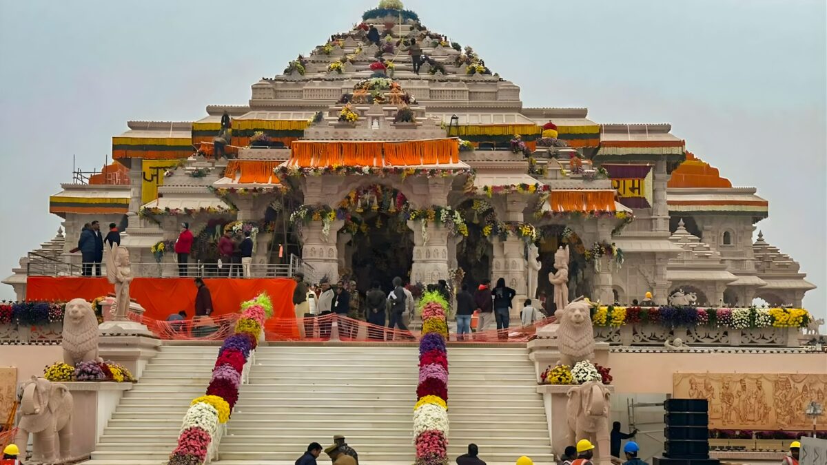 Top 10 Famous Temples in Uttar Pradesh You Must Visit